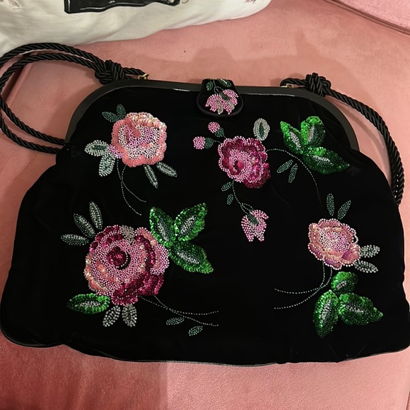 Fendi | Bags | Vintage Fendi Velvet Clamshell Purse | Poshmark